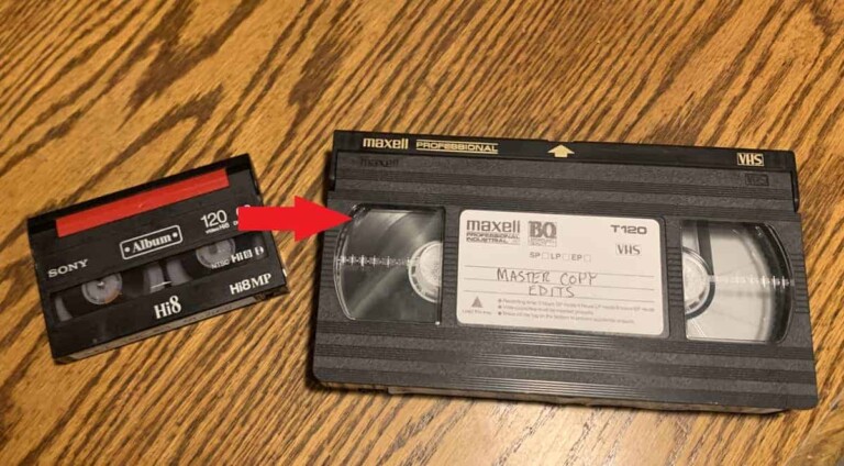 VCR vs VHS: Whats The Difference? (with Pictures)